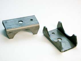 7205 - 2 1/2" Wide Leaf Spring Mounts (Ford/Mopar type) - Moser Engineering