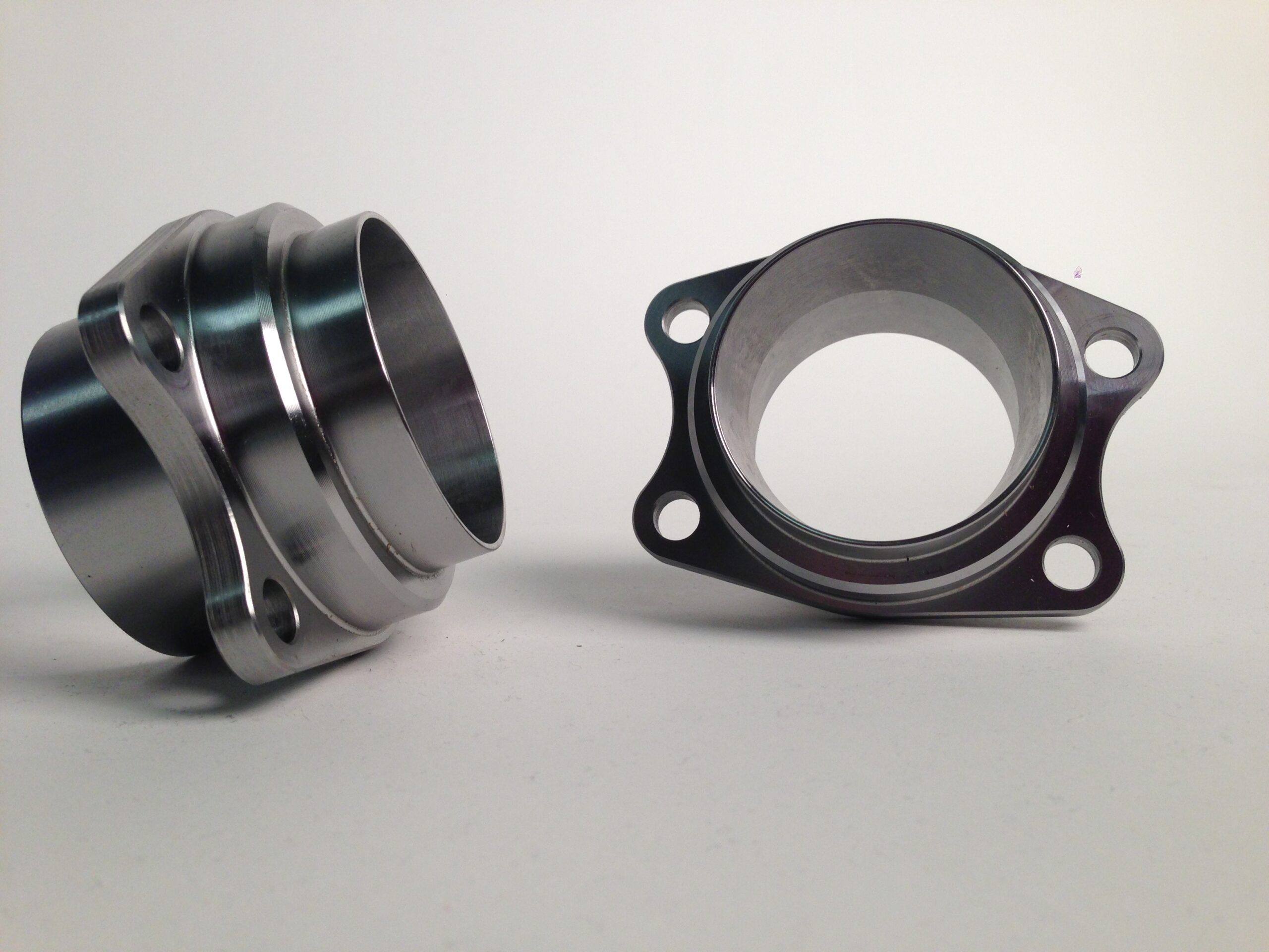 7700F - 8.8" Mustang C-Clip Housing Ends - Moser Engineering